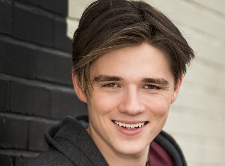 Comedian Ryan Kelly | Neon Entertainment