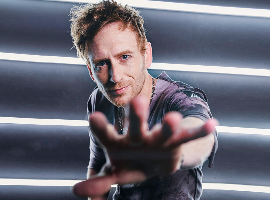 Magician Joseph Reohm | Book a Musician | Magicians for College Events