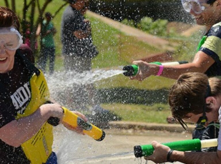 Water Tag | Neon Entertainment